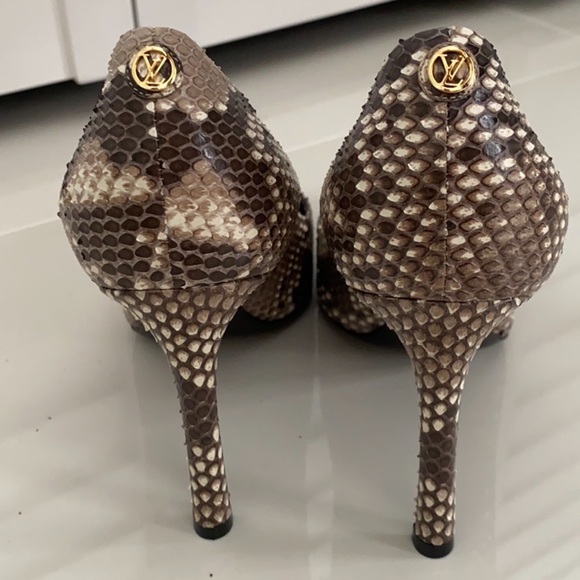 Louis Vuitton | Shoes | Authentic Louis Vuitton Snakeskin Leather Heels ...